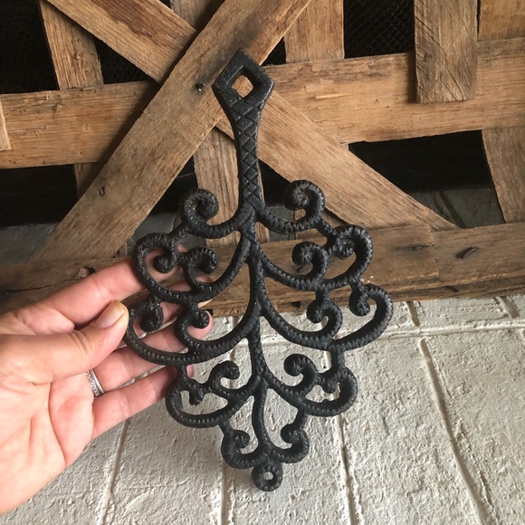John Wright | Dining | 9 Solid Black Vintage Cast Iron Footed Metal ...